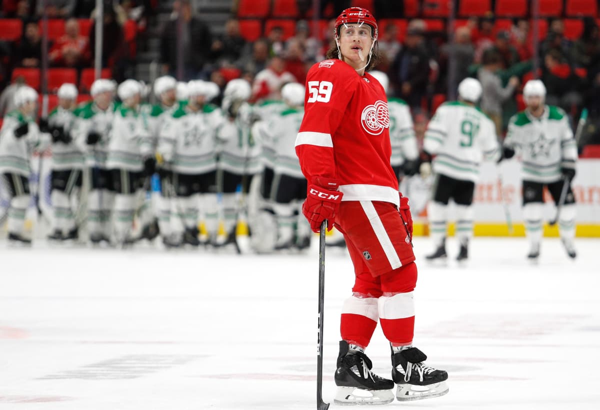 Red Wings now NHL’s last placed team